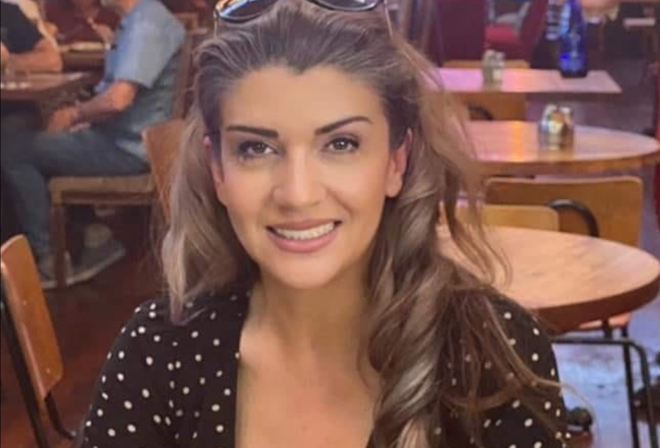 Хелена полни 44 години, а изгледа како да има 20, со слика по долна ...